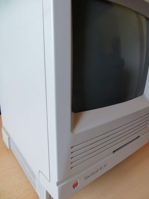 Apple Macintosh SE30 links – Jungsis Corner